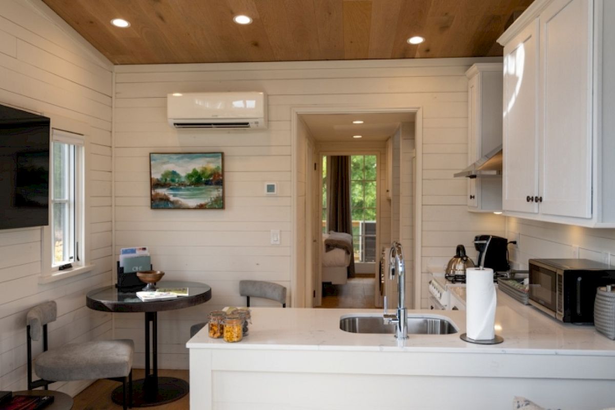 Salt Box Cozy Cabin Tiny Home – The Preserve